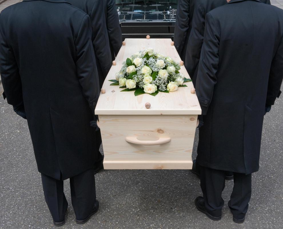 What is a Silent Key? (with picture)