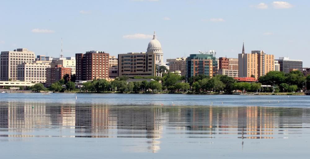 What is a Cheesehead? (with pictures)