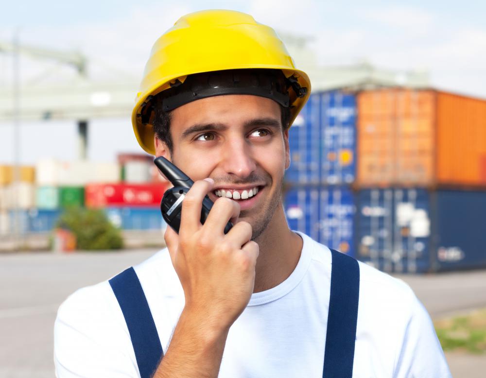 What is a Stevedore? (with pictures)