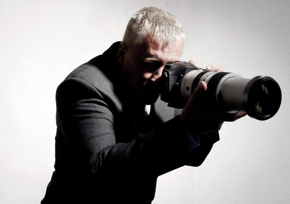 What are Paparazzi? (with pictures)